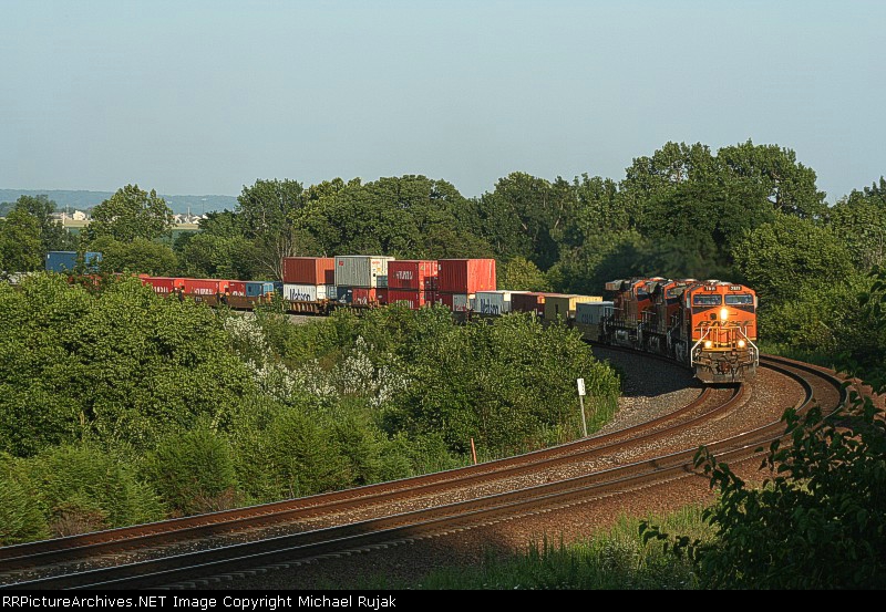 BNSF 7811